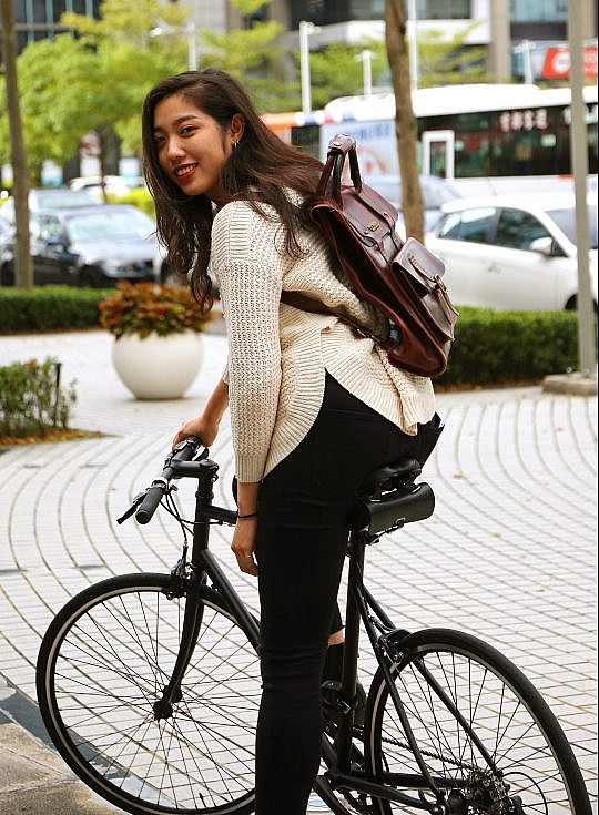 Taiwanese fashion: Street Seen - Real Leather. Stay Different.Real ...