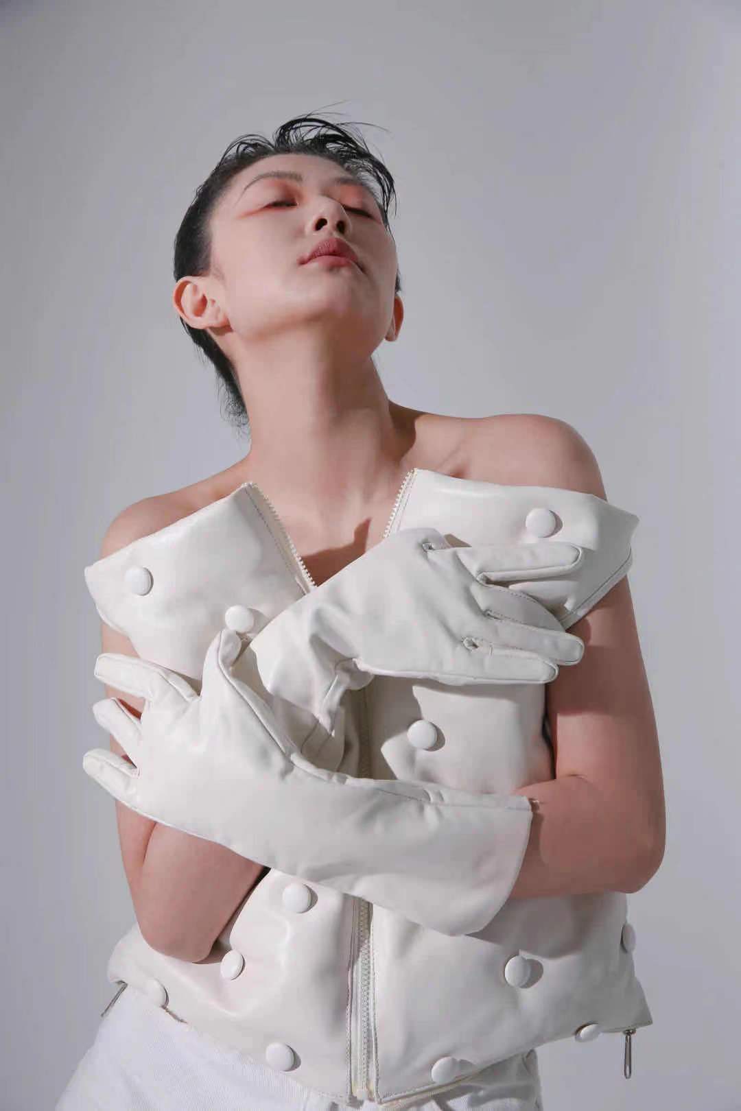 China Design Competition Winner: Shanshan Yang - Real Leather. Stay ...
