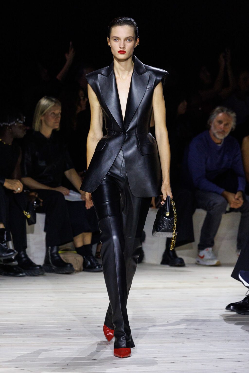 Top leather trends on the Spring/Summer '24 runways; from apparel to ...